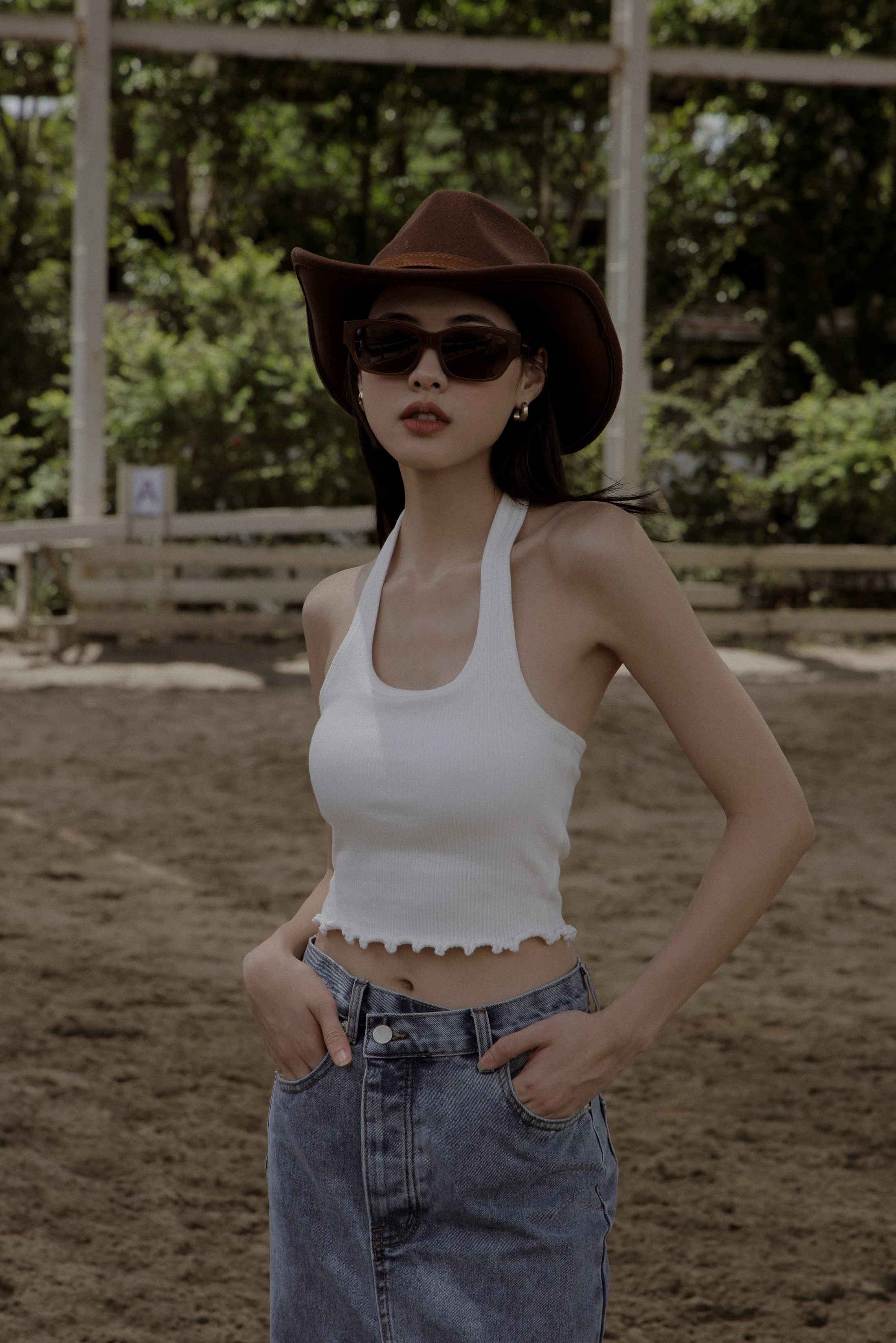 QQ捲邊繞頸BRA TOP ｜ nagumo miyuki