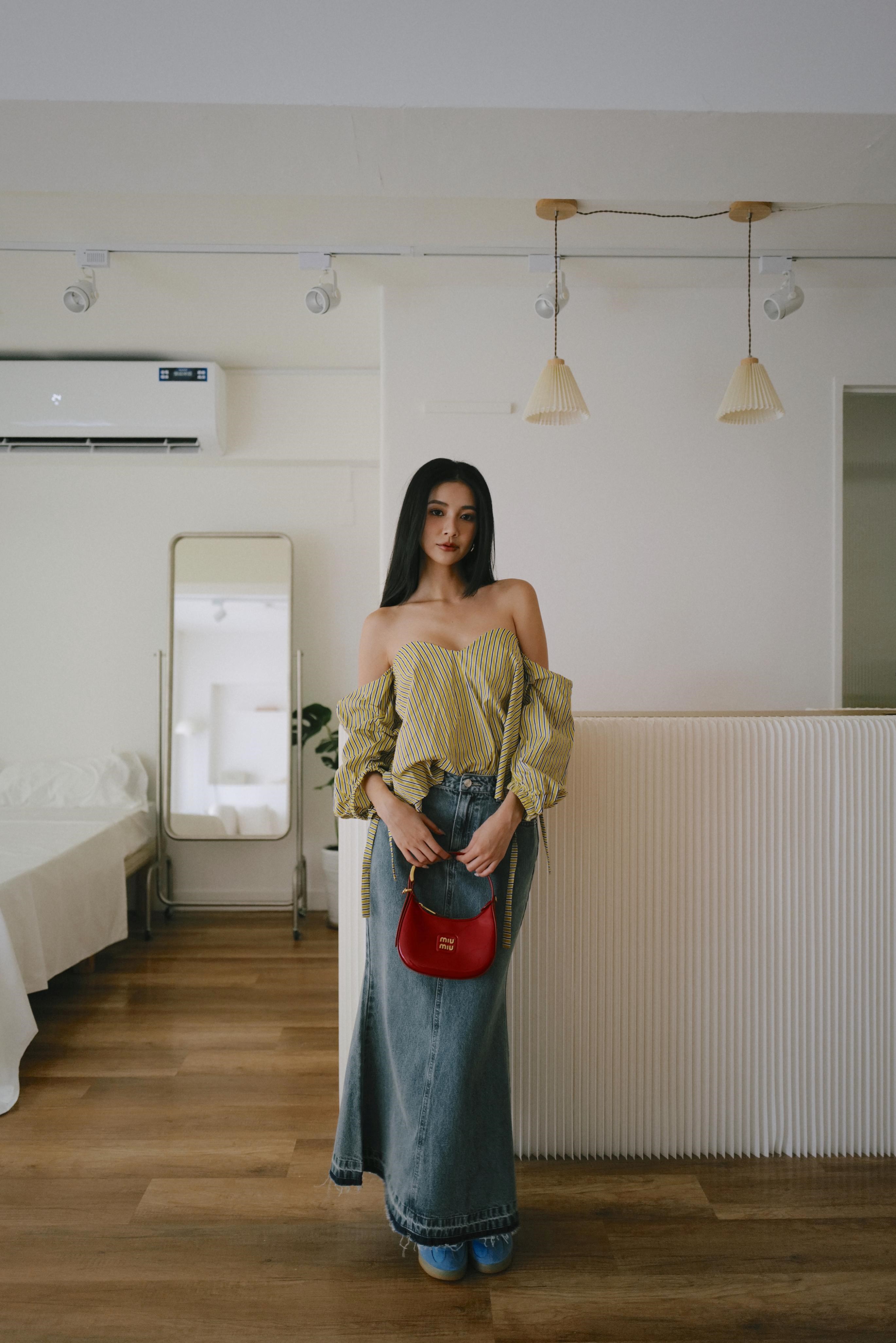 Out of Town Top ｜ Squarebear.